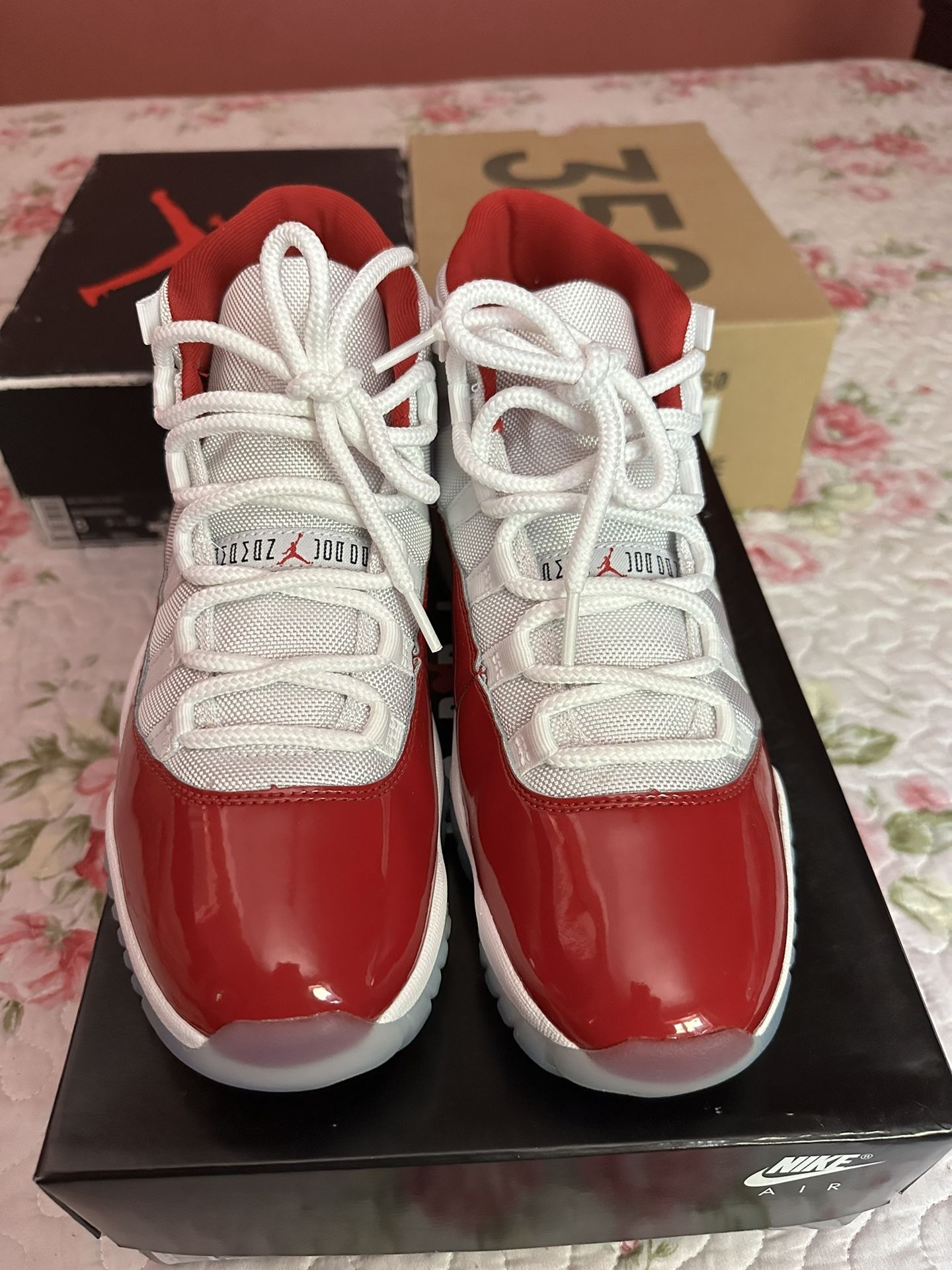 Retro Jordan 11 “cherry” for Sale in Phoenix, AZ - OfferUp