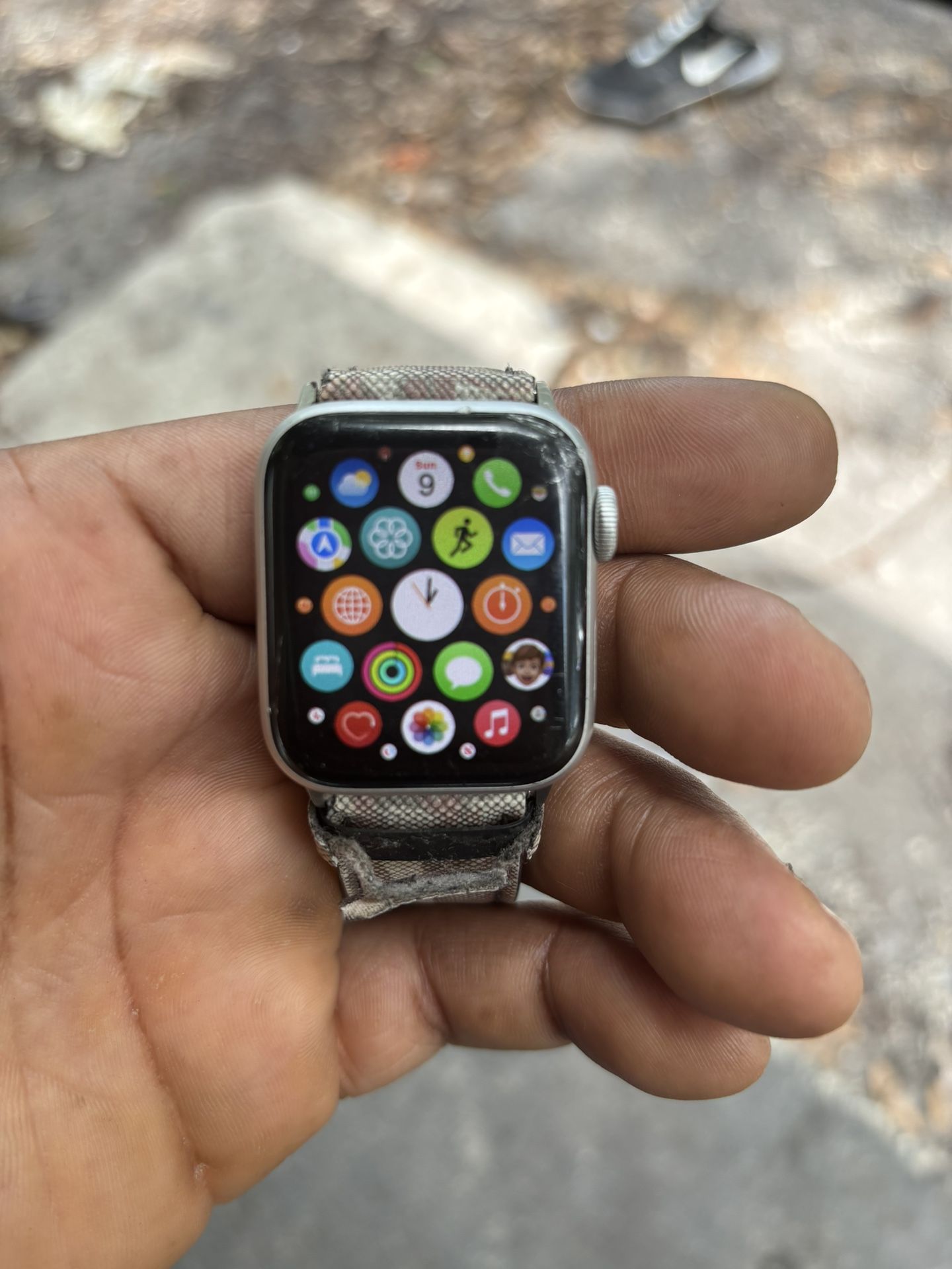 Apple Watch 6 Series for Sale in Orlando, FL - OfferUp