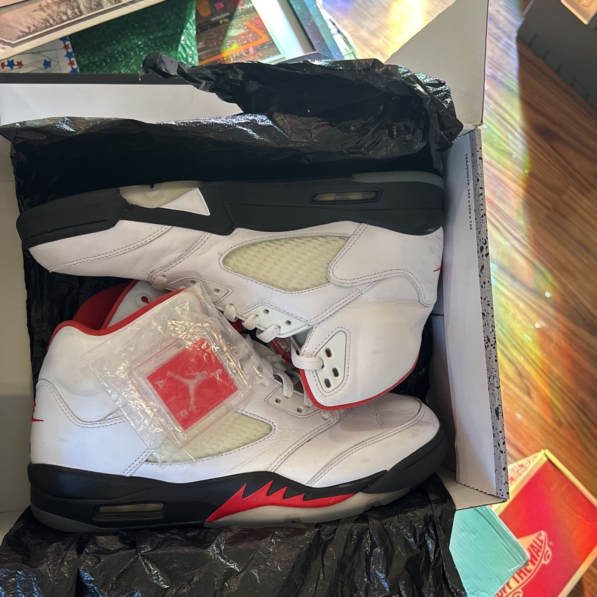Jordan 5 Retro True White Fire Red Black for Sale in Austin, TX - OfferUp