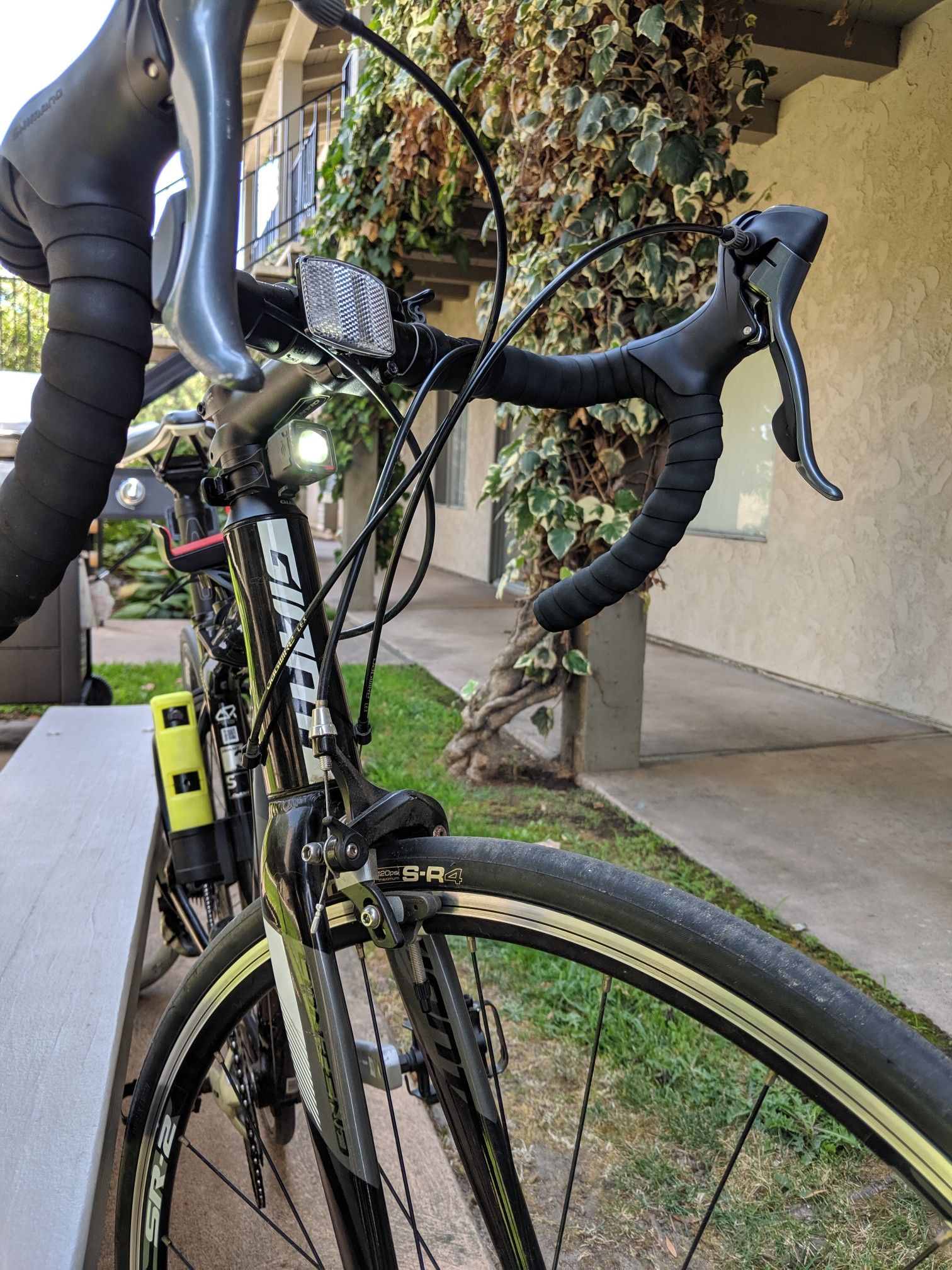 Giant Contend 3 Road Bike for Sale in Cypress, CA - OfferUp