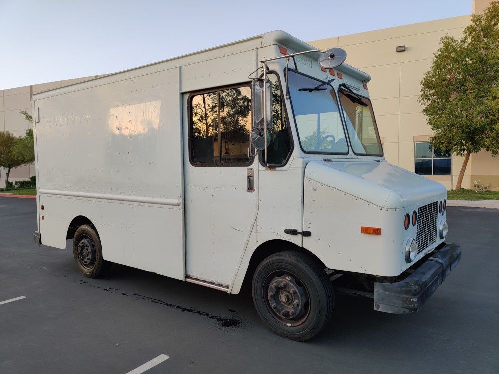 Freightliner MT45 Step Van Cummins Diesel for Sale in Santa Clarita, CA ...