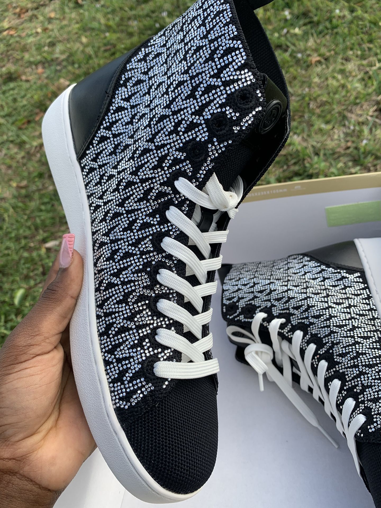 Michael Kors shoes. for Sale in Pompano Beach, FL - OfferUp