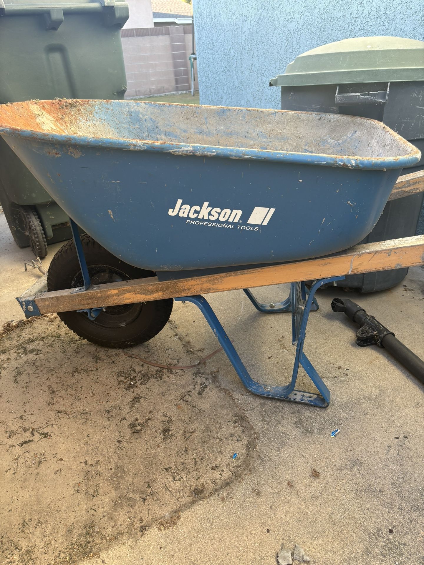 Free Steel Wheel Barrel for Sale in Lakewood, CA - OfferUp