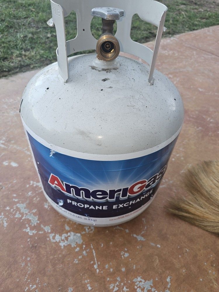 empty propane tank for Sale in Chula Vista, CA - OfferUp