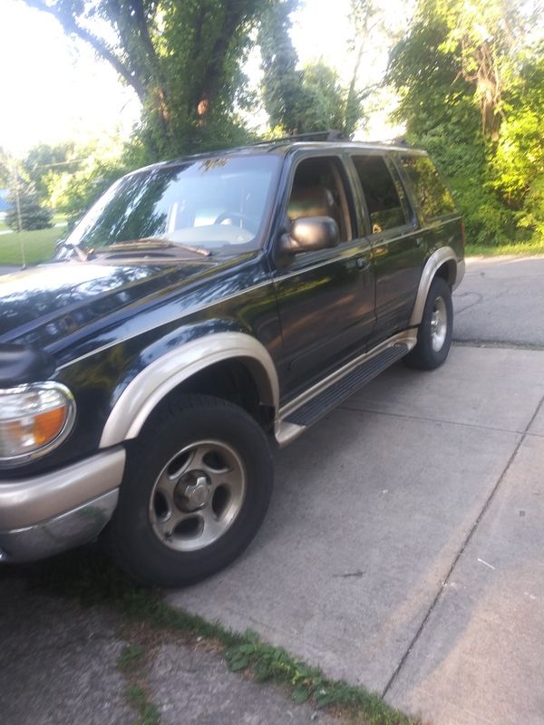 99 Ford Explorer Custom