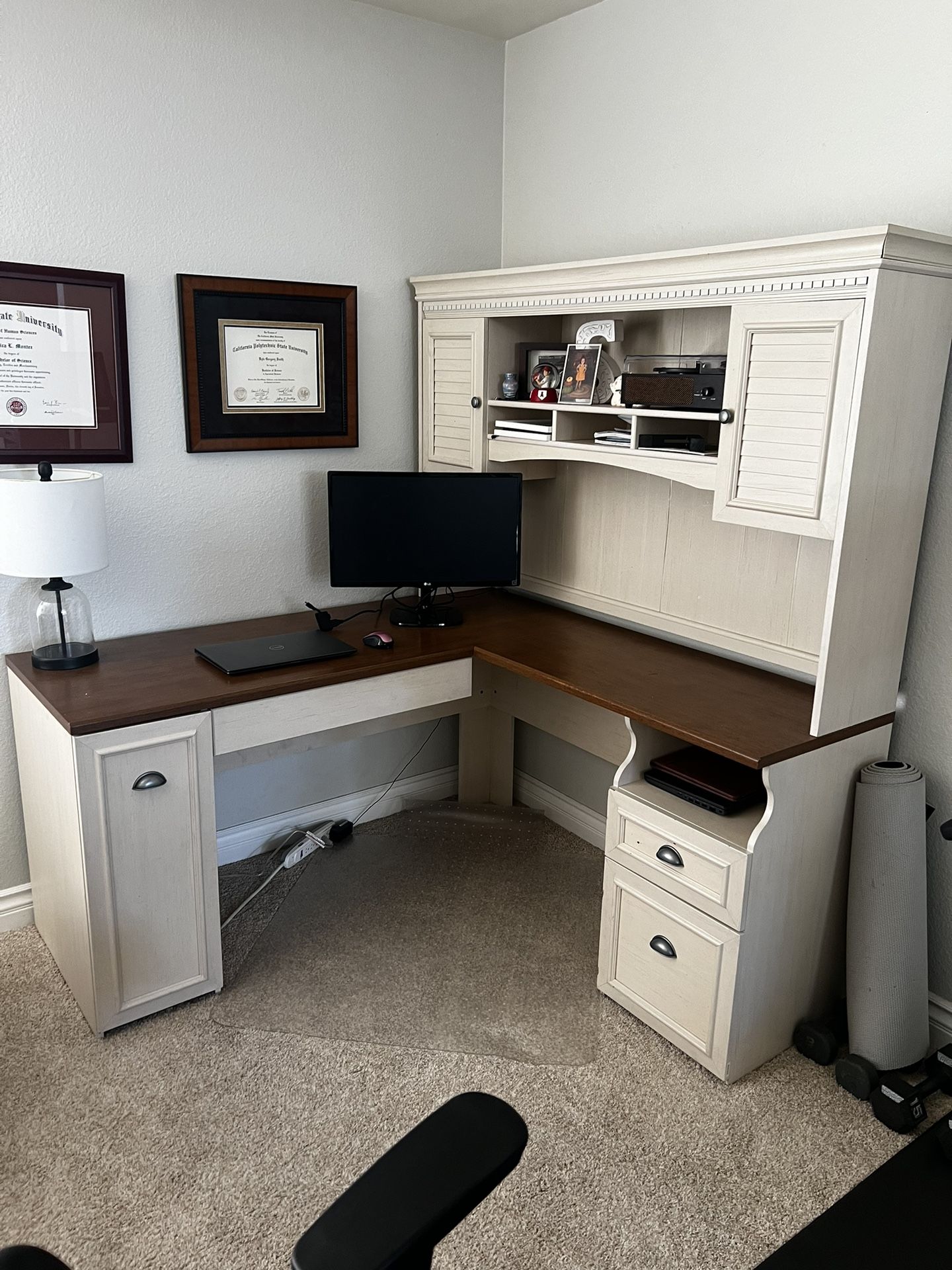 Desk with matching File Cabinet for Sale in Corona, CA - OfferUp