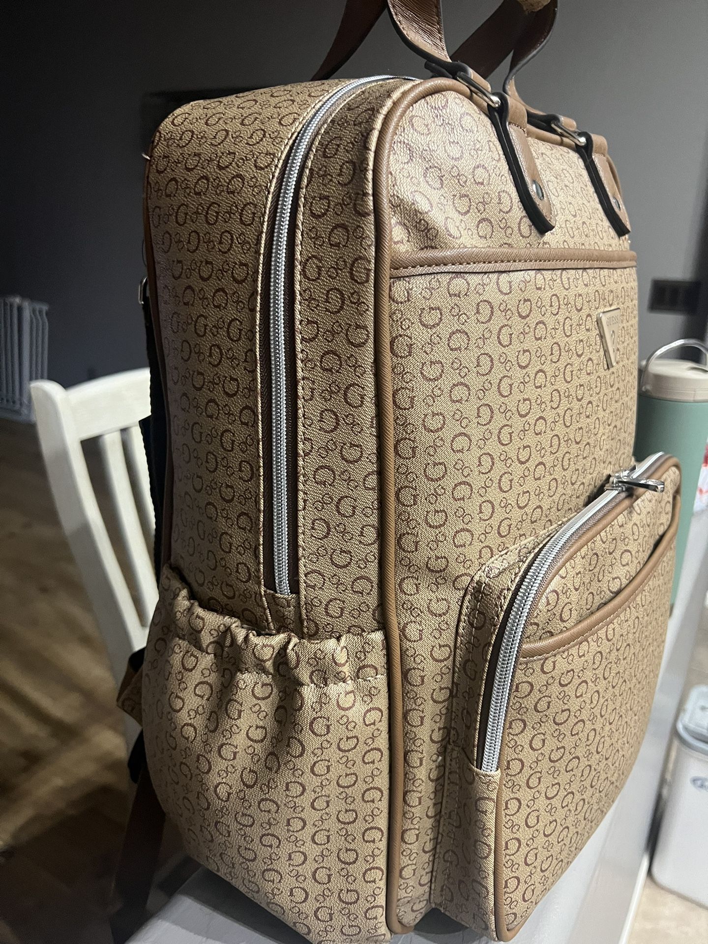 Guess Lottie Travel Diaper Bag for Sale in Phoenix, AZ - OfferUp