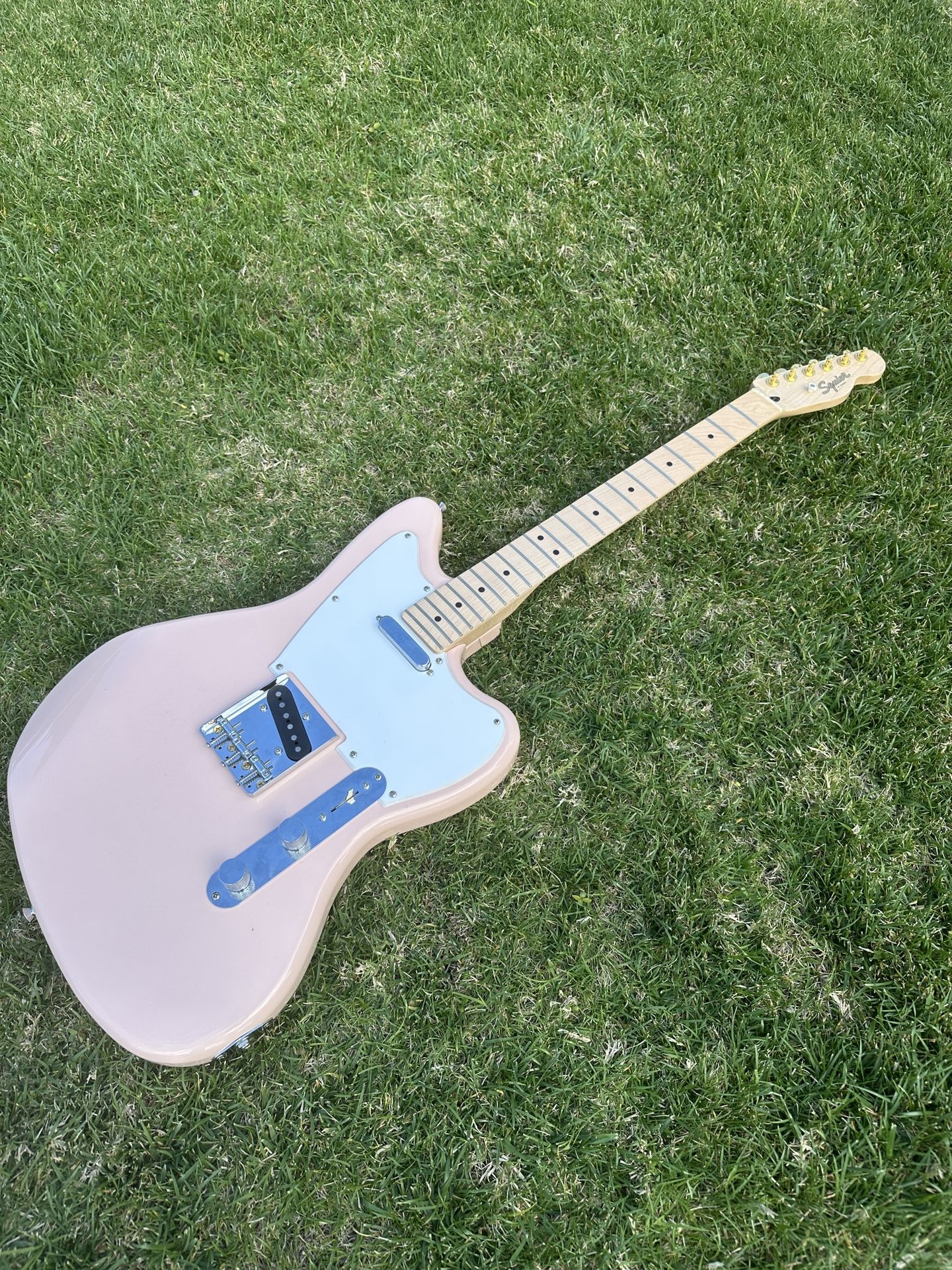 Squier offset Telecaster - Shell Pink for Sale in San Bernardino, CA ...