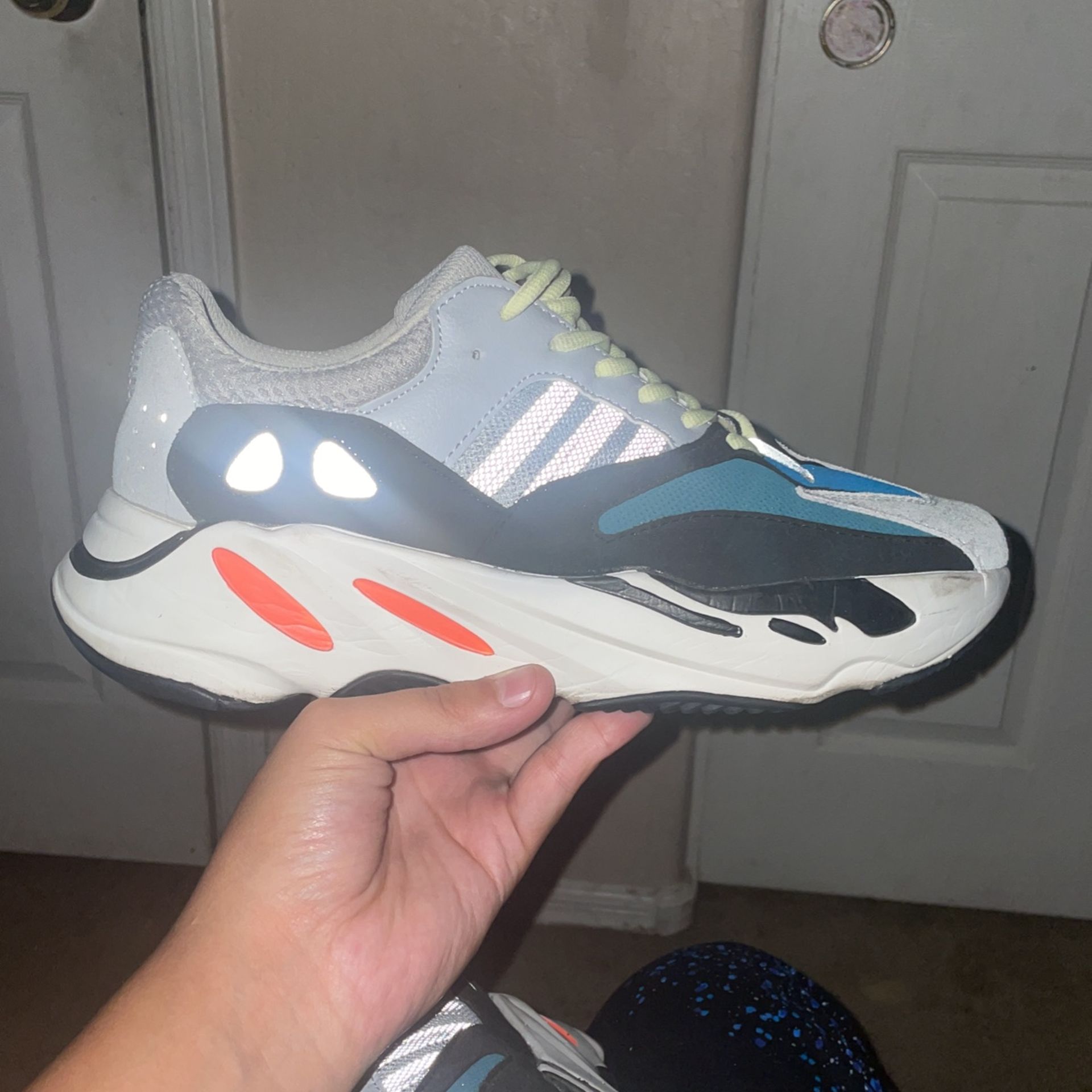Yeezy 720 Wave Runners for Sale in Sun City, AZ - OfferUp