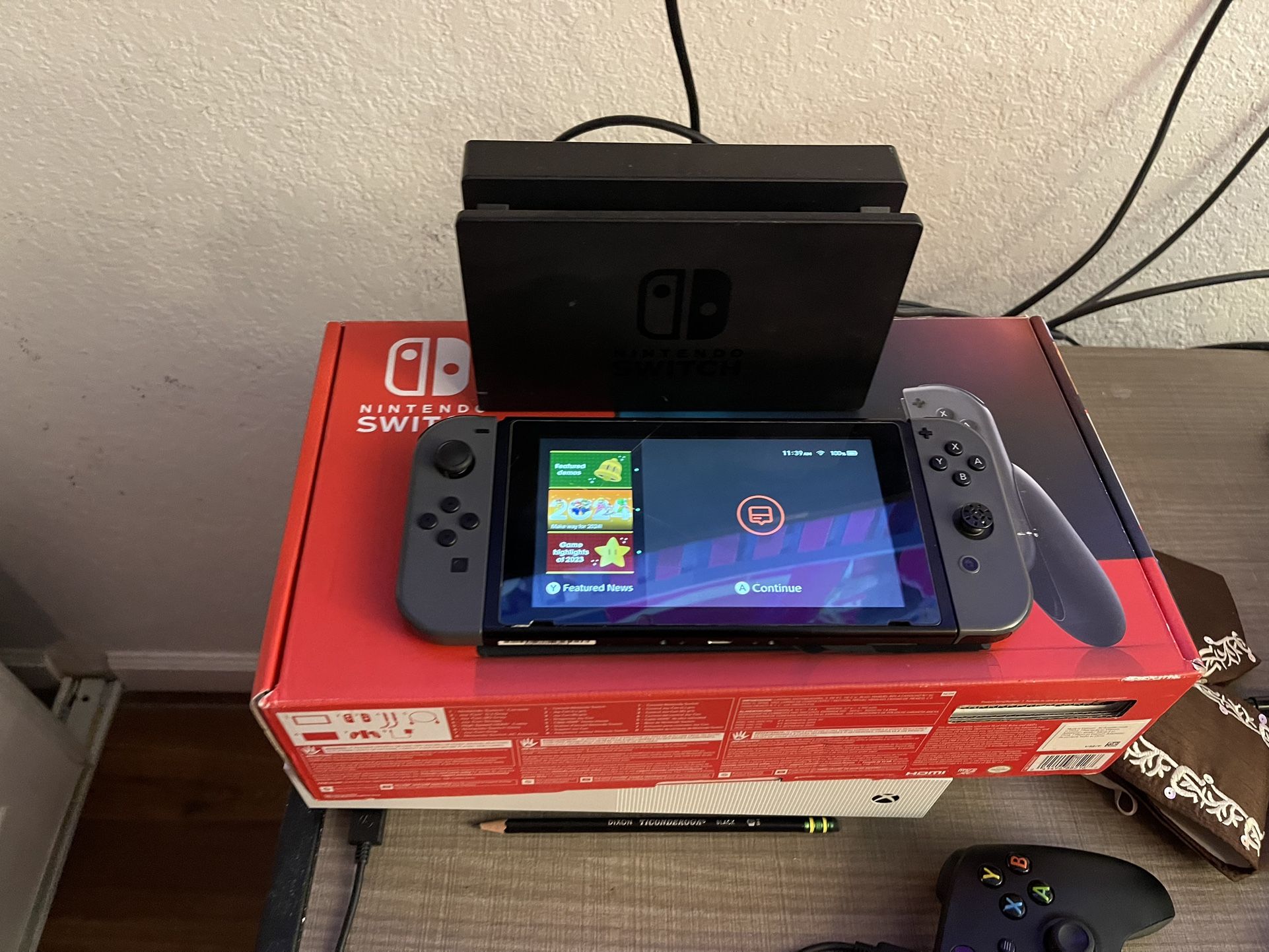 Nintendo Switch - Gray + Gray Joy-Con for Sale in Pittsburg, CA - OfferUp