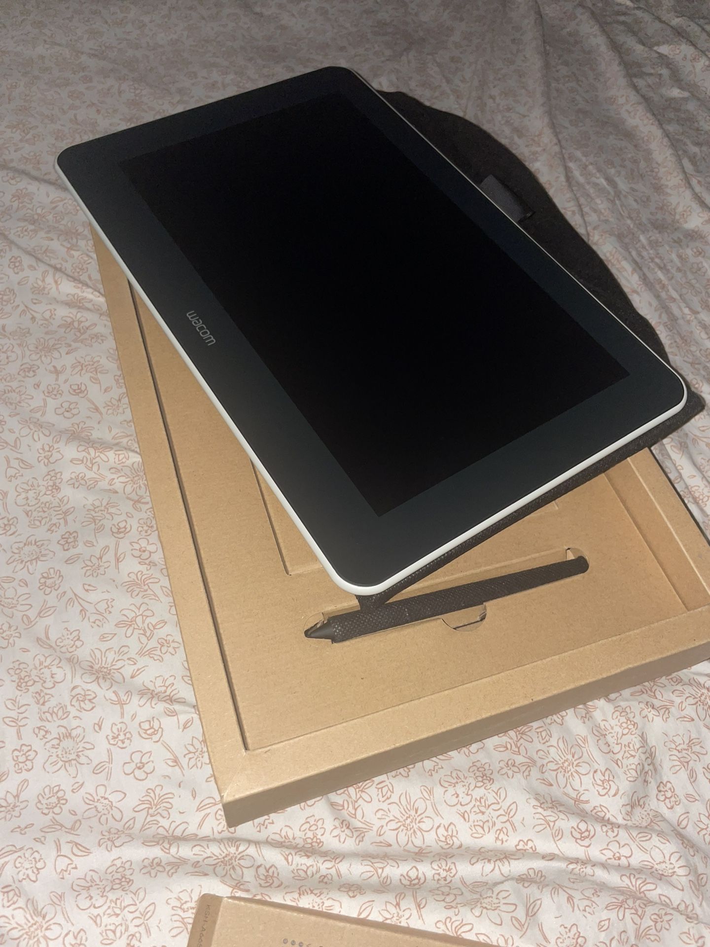 Wacom One Drawing Tablet for Sale in Fullerton, CA - OfferUp