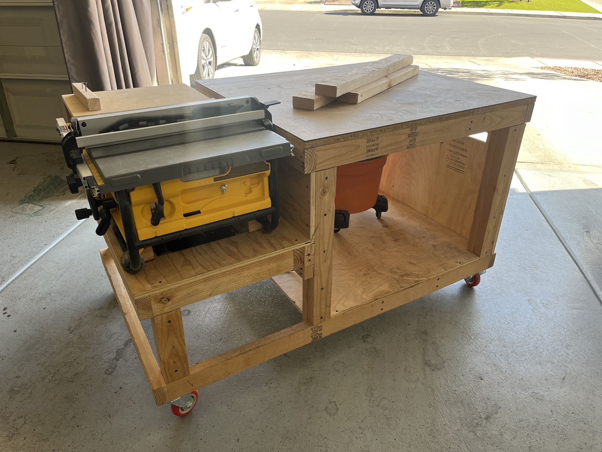 Work Bench / Outfeed Table for Sale in Henderson, NV - OfferUp