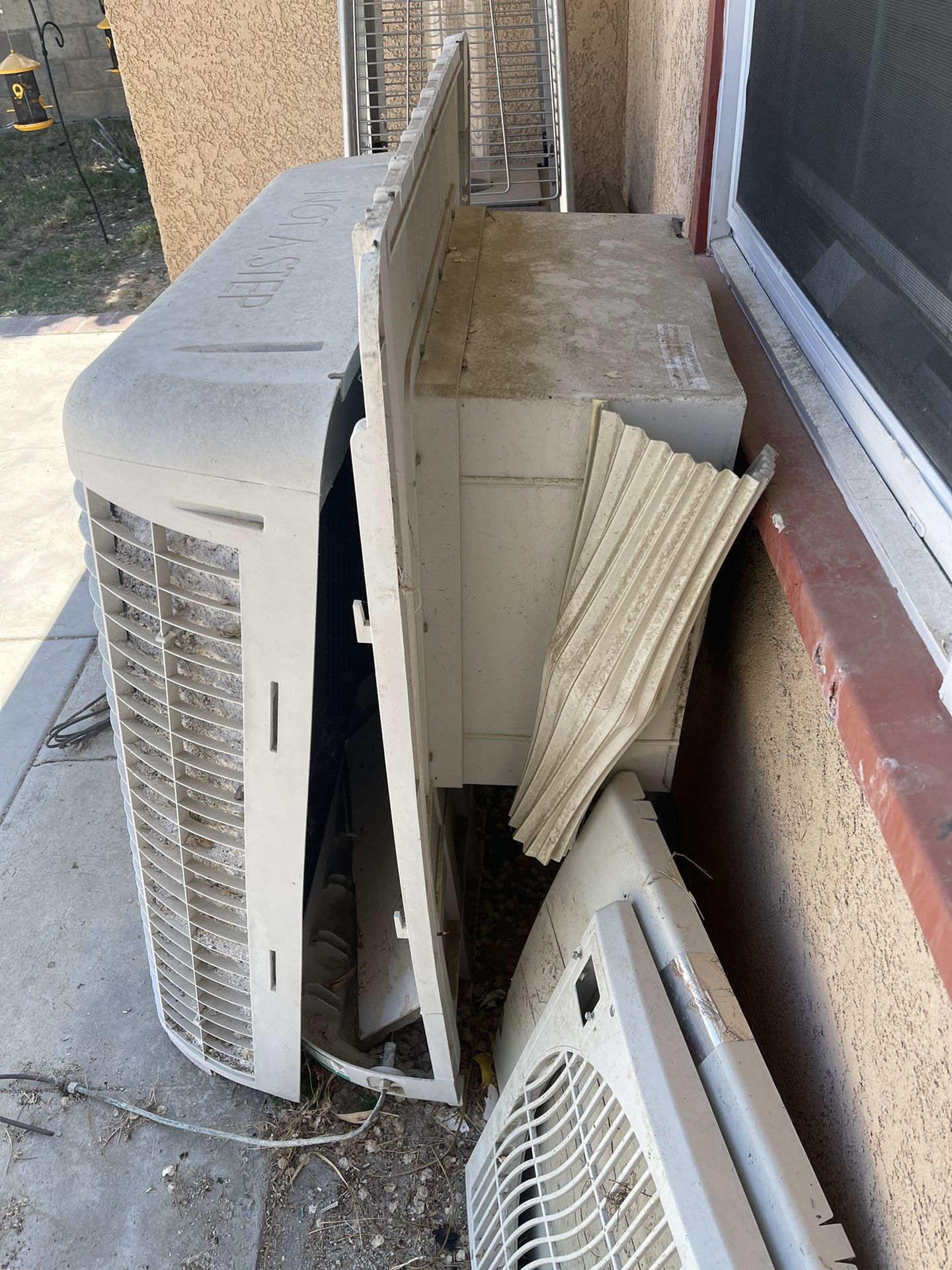 Master cool Evaporative Cooler (swamp Cooler) for Sale in Lancaster, CA ...