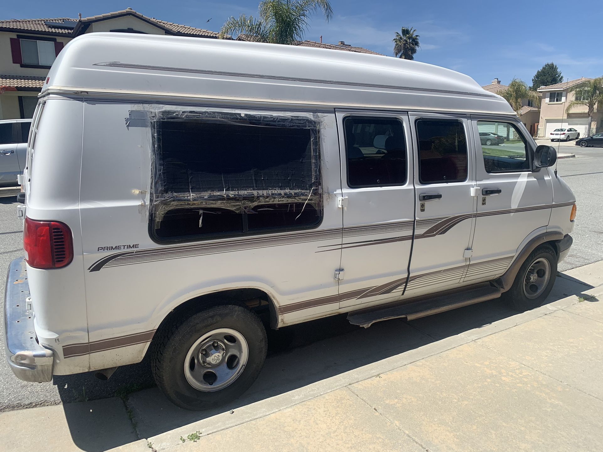 98 Dodge Ram 1500 Van for Sale in Hemet, CA - OfferUp
