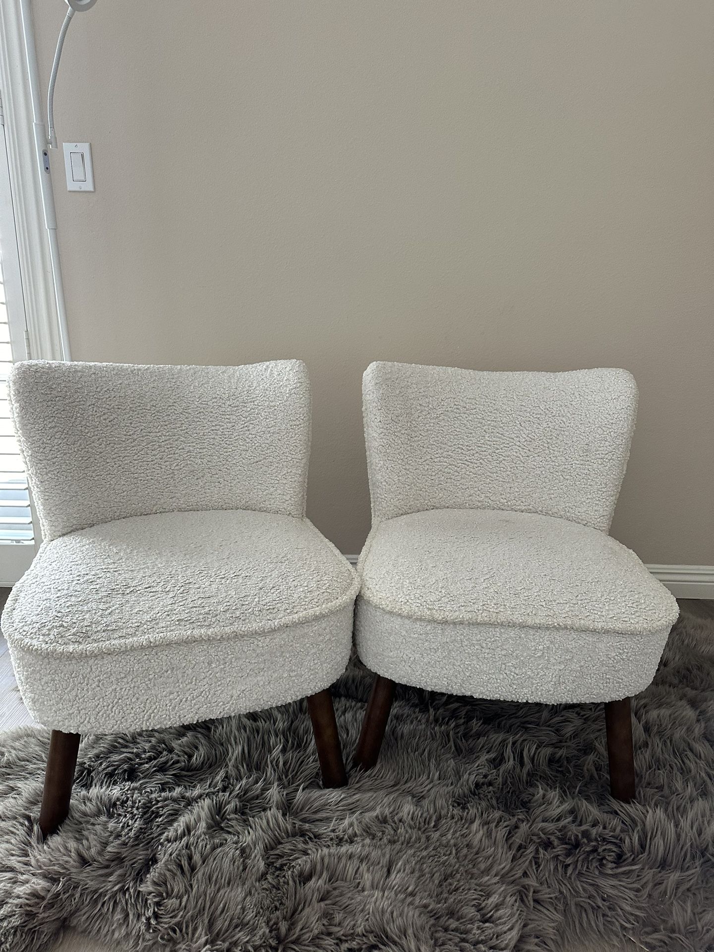 2 Comfy White Chairs for Sale in Huntington Beach, CA - OfferUp