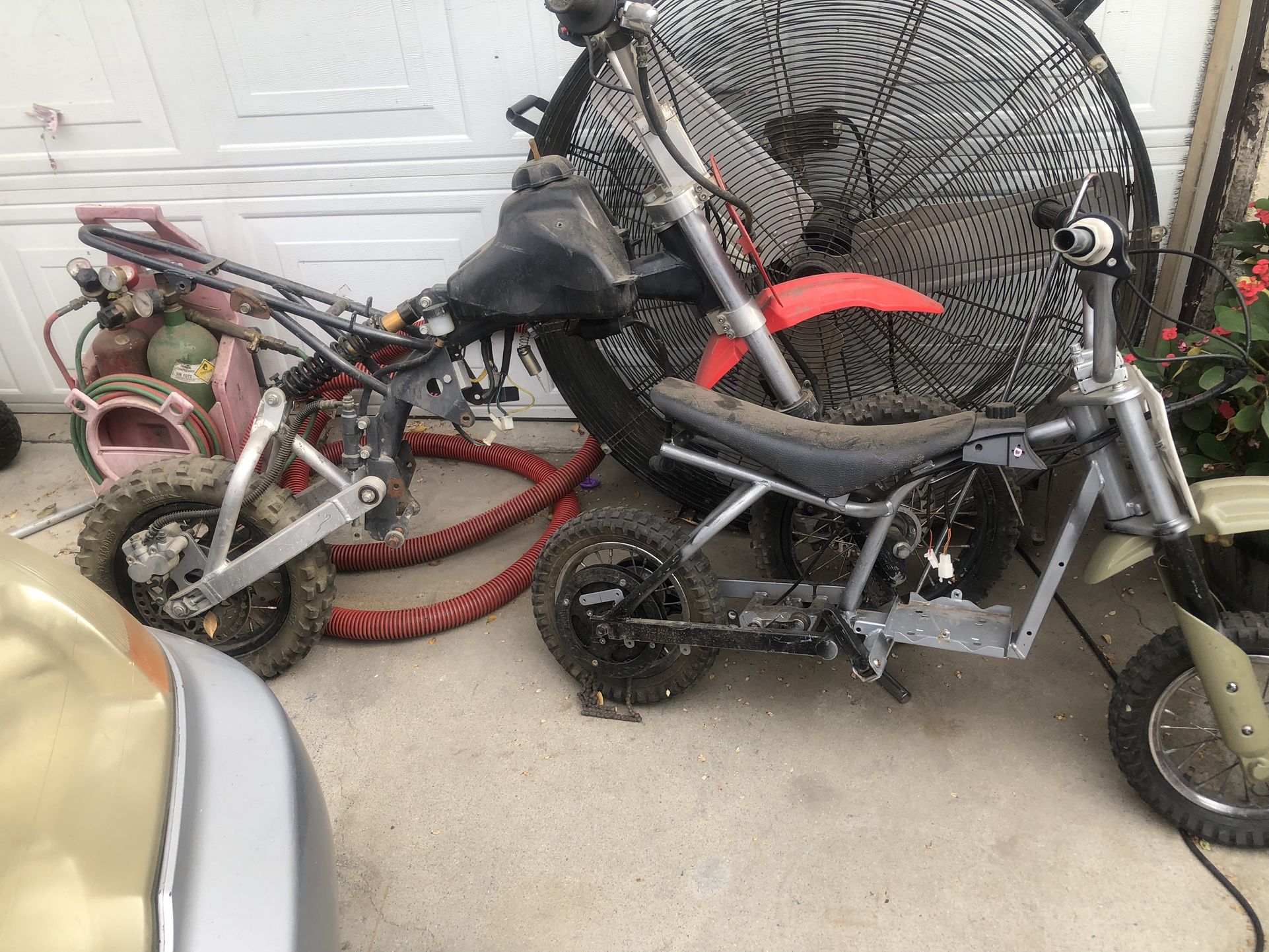 Pit Bike & Razor Frame for Sale in San Bernardino, CA - OfferUp