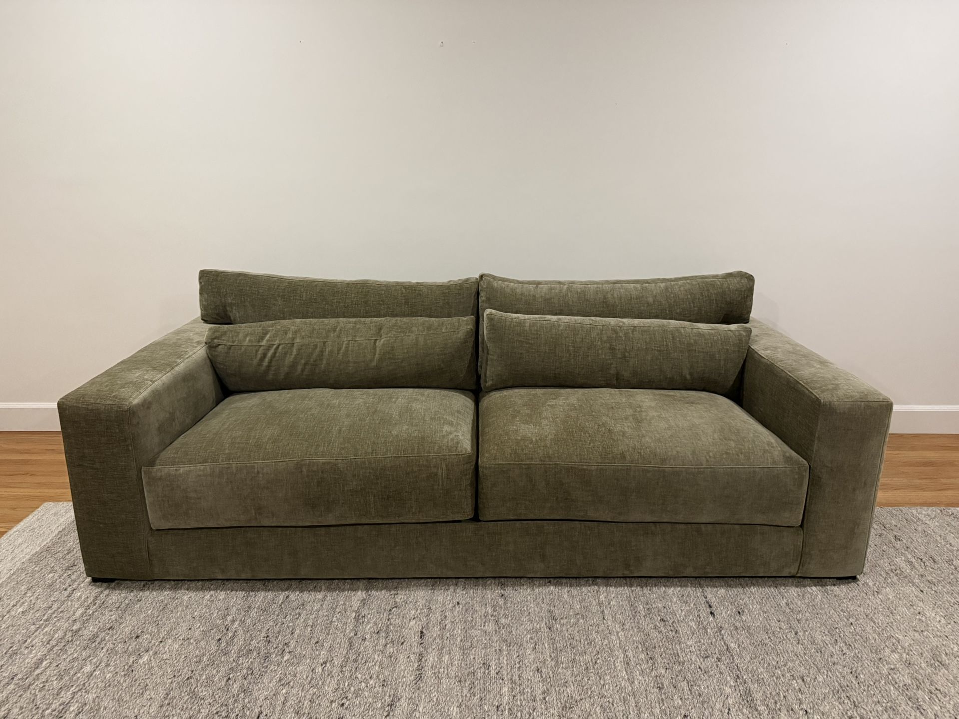 Crate & Barrel Retreat Sofa 94” Doux Fabric in Olive Green $2299 for ...
