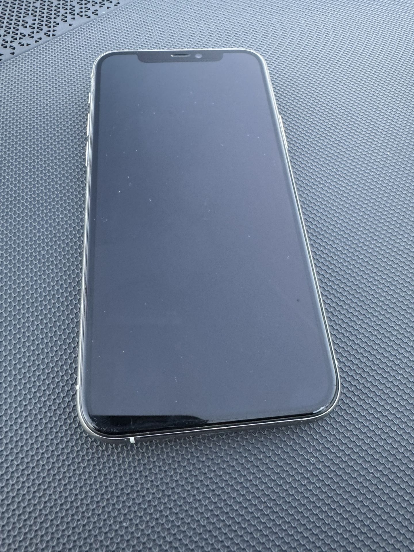iphone 11 Pro Unlocked for Sale in Los Angeles, CA - OfferUp