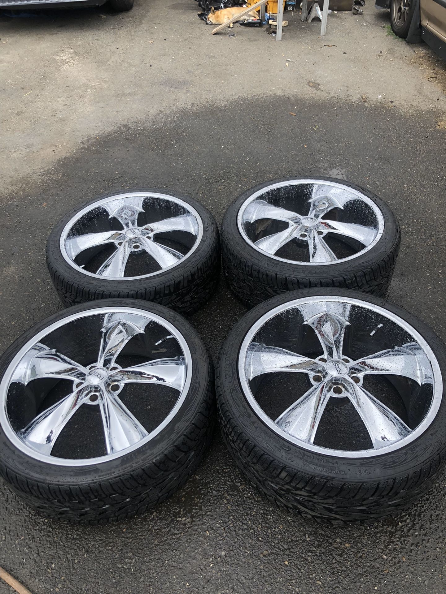 Chip foose 22 inch wheels 5x120 for Sale in Seattle, WA - OfferUp
