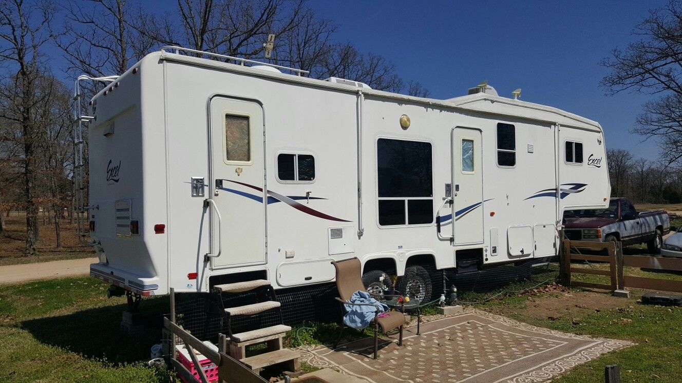 2001 excel fifth wheel for Sale in Tyler, TX - OfferUp