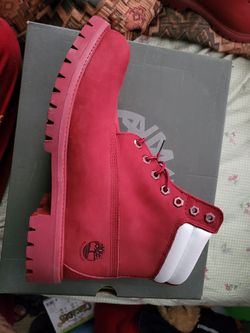 Tims Boots Red
