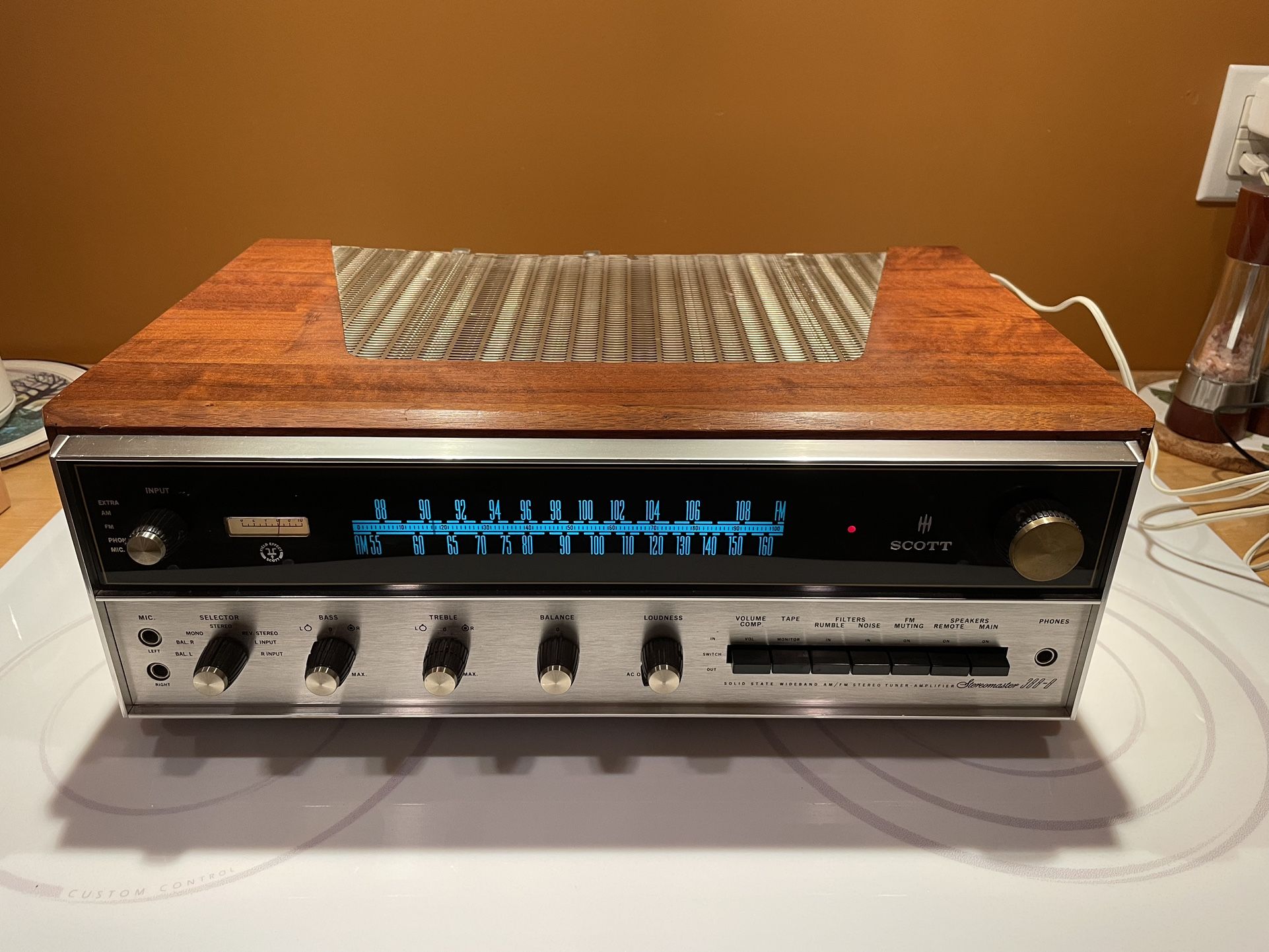 HH Scott 388B Receiver for Sale in Seattle, WA - OfferUp