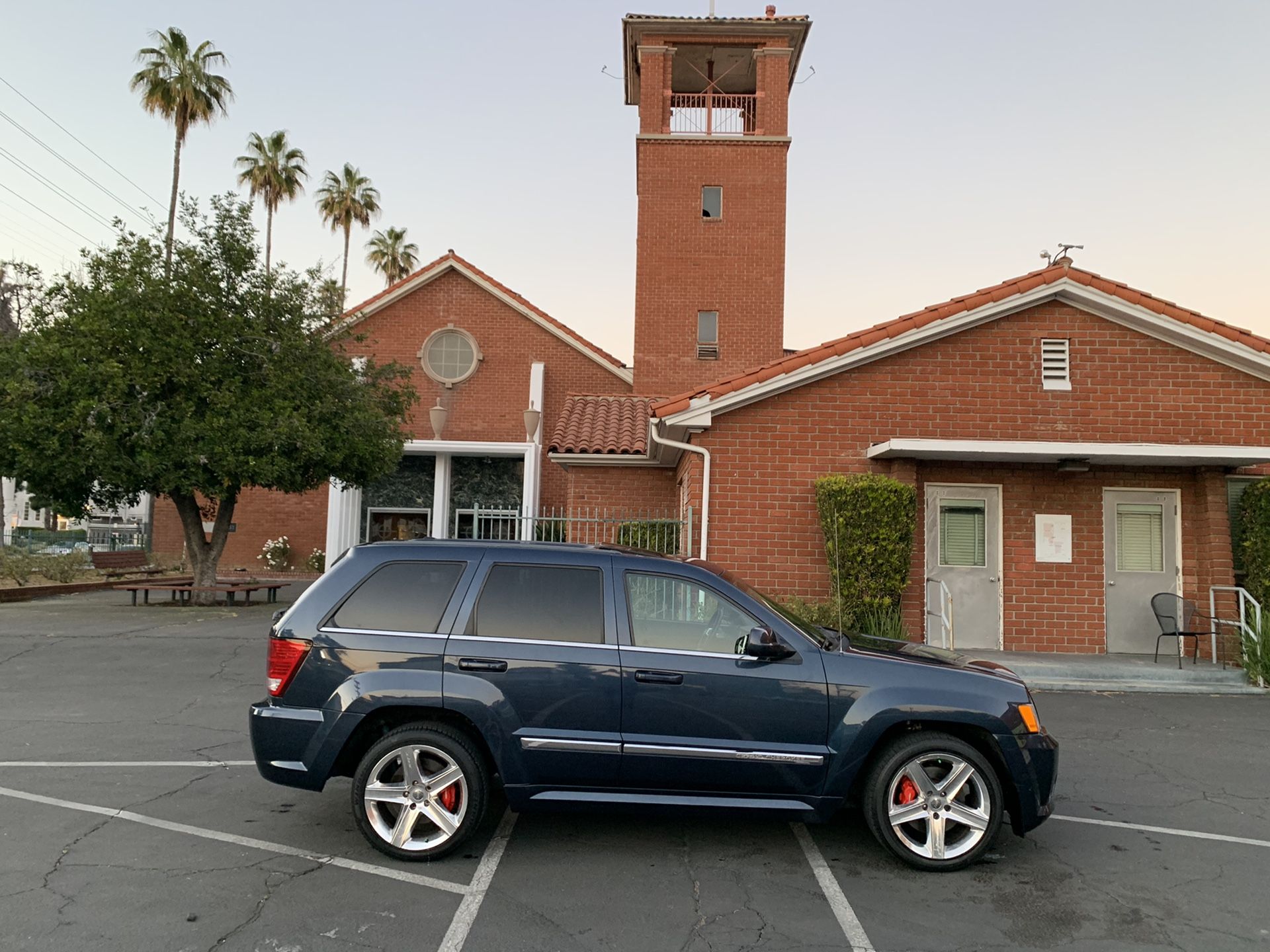 2009 JEEP SRT8 // Ctsv srt-8 rubicon rebel sierra Denali raptor z06 ...