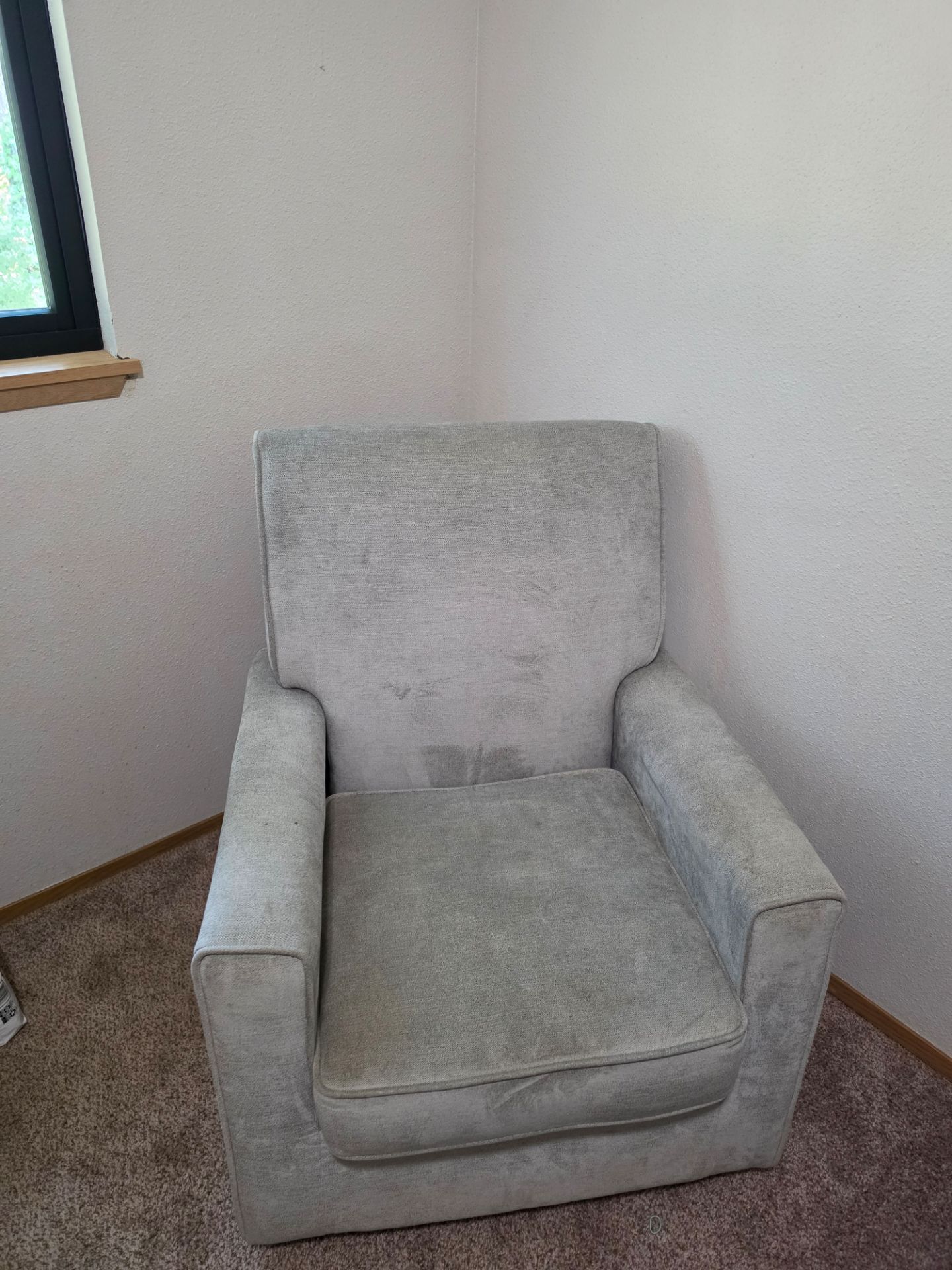 Nursery glider for Sale in Olympia, WA - OfferUp