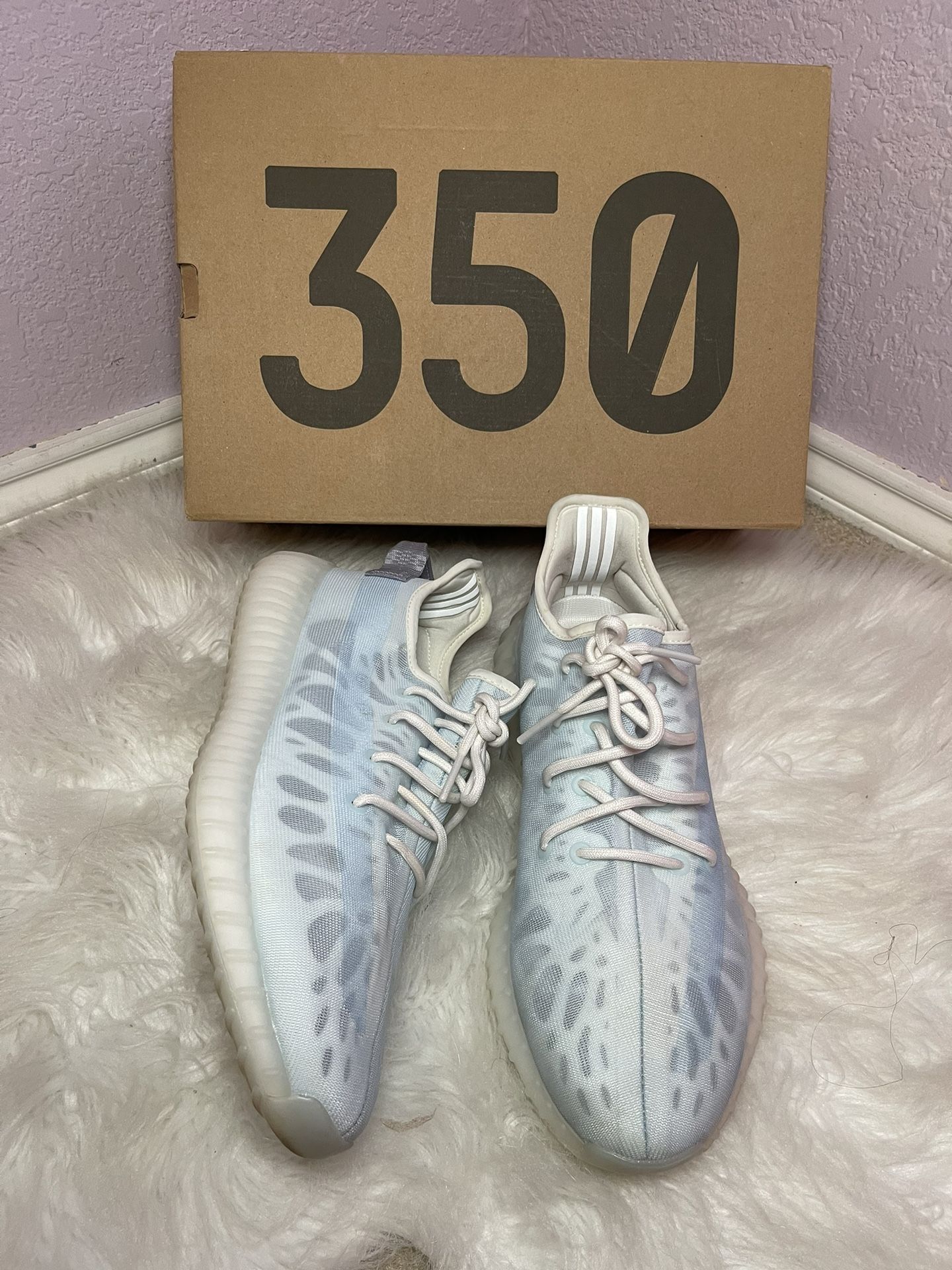 12M - Yeezy Boost 350 V2 ‘Mono Ice’ for Sale in San Antonio, TX - OfferUp