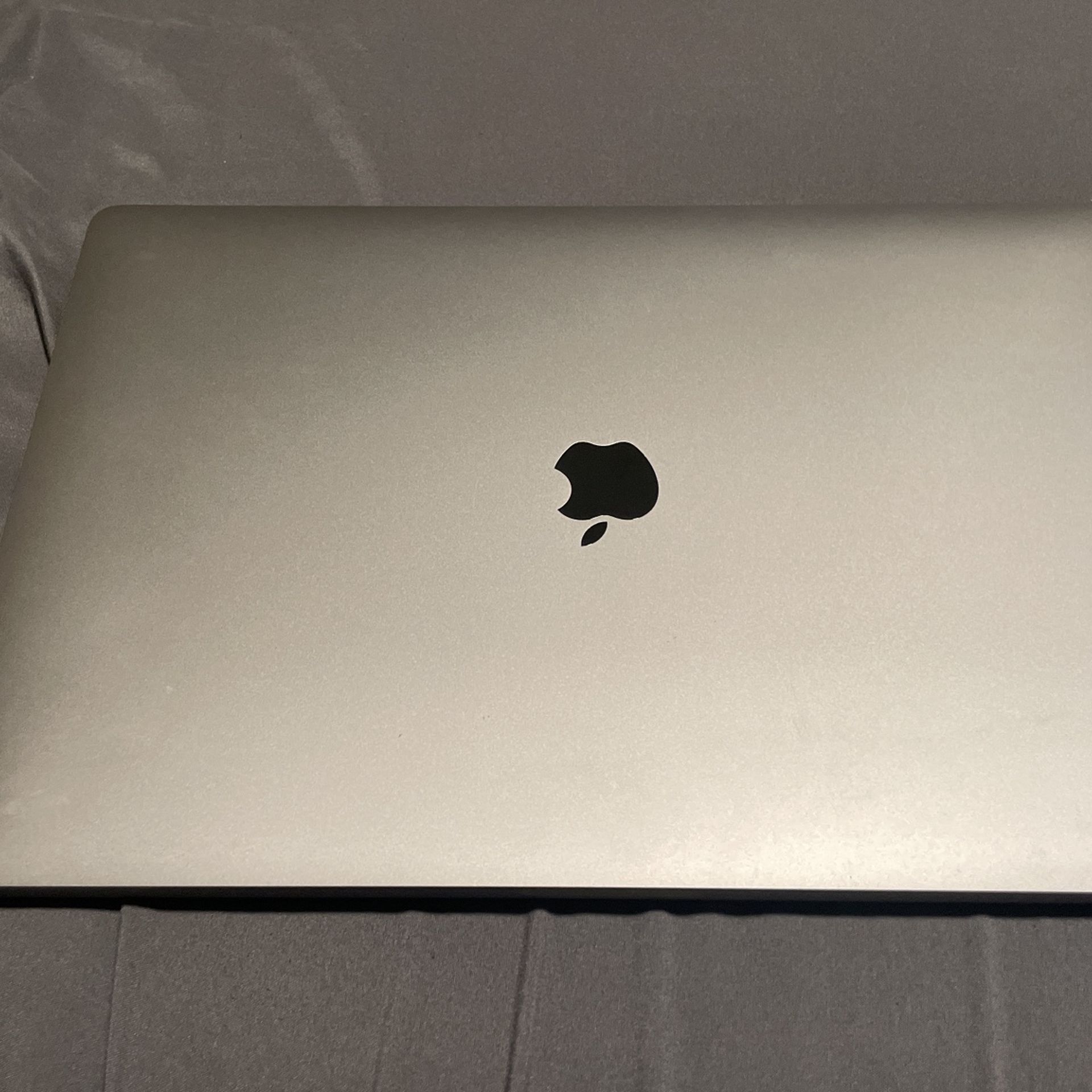 2019 MacBook Pro 16 for Sale in Houston, TX - OfferUp