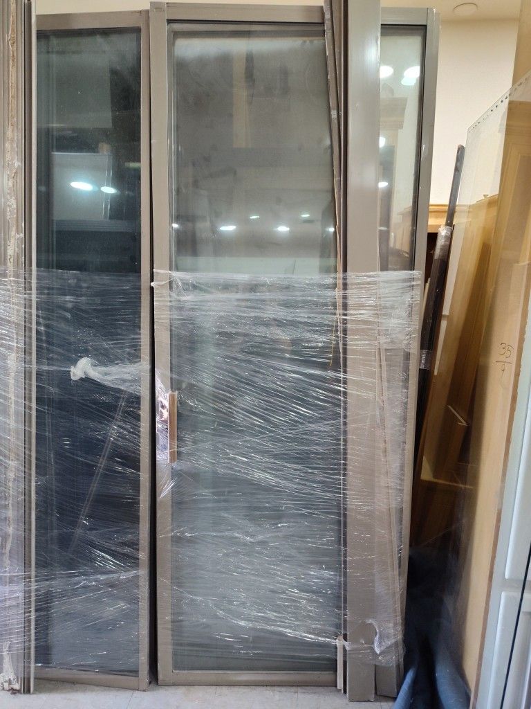 Used 9 x 8’ Arcadia Doors with 24 Inch Transit for Sale in Phoenix, AZ ...