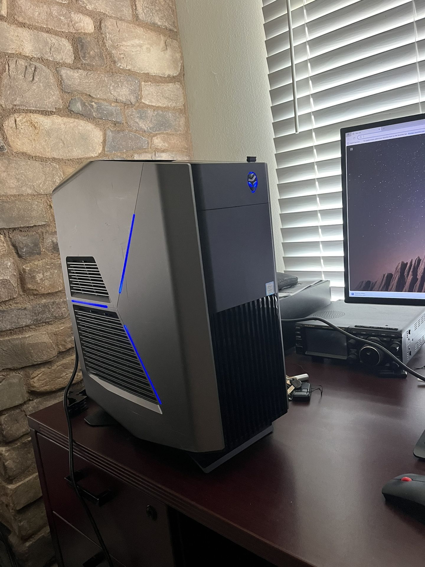 Alienware Aurora R7 Intel Core i7 Gaming Computer for Sale in Orange ...