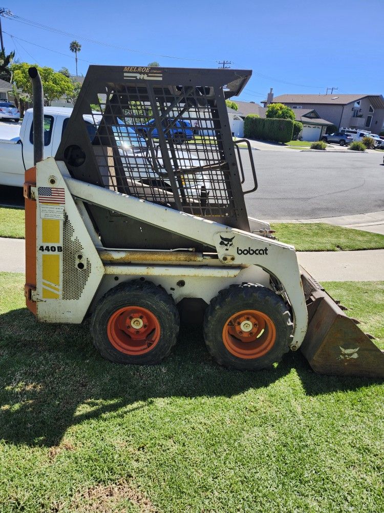 Bobcat 440B for Sale in Huntington Beach, CA - OfferUp