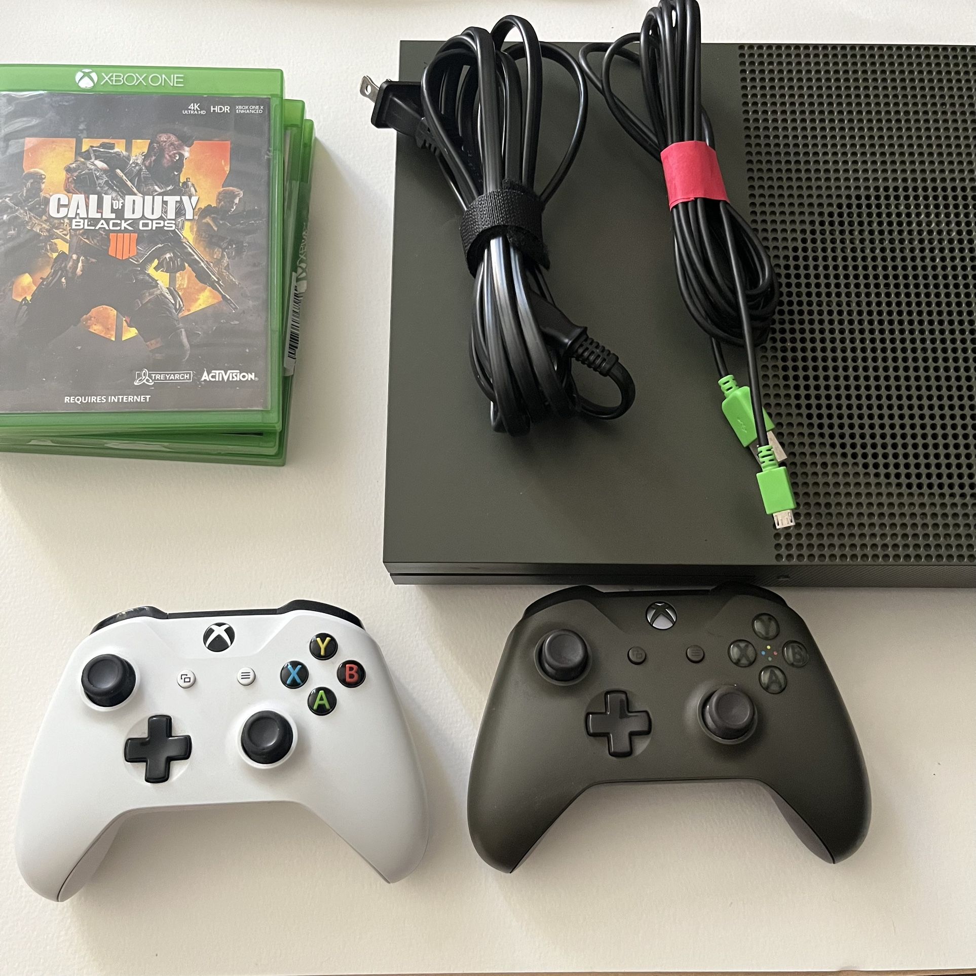 Xbox One Halo Bundle
