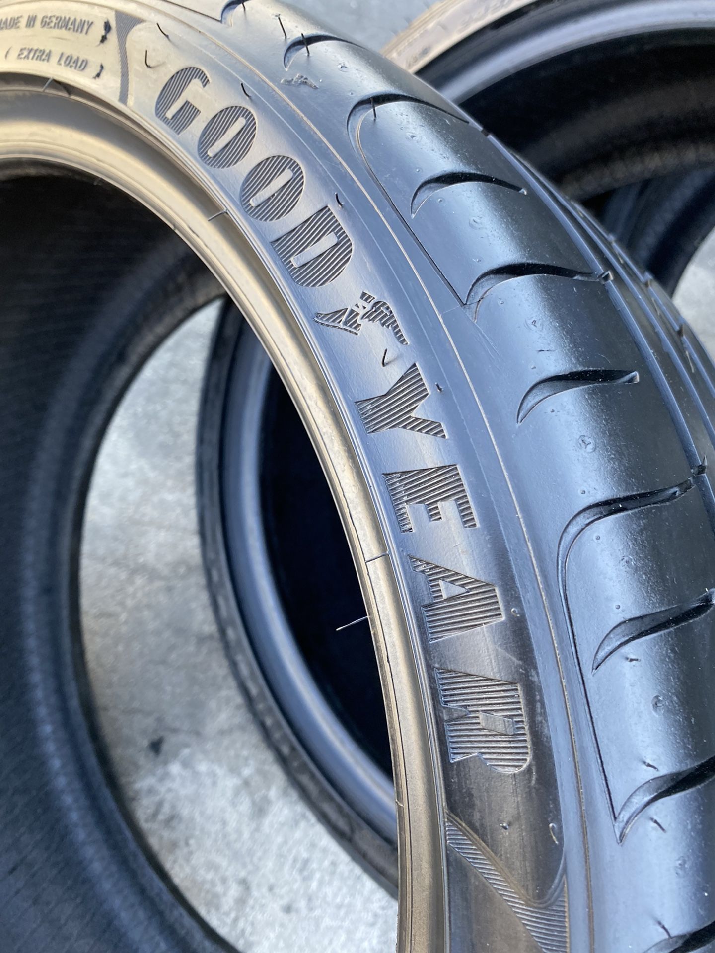 COMPLETE SET OF TIRES,,,SIZE,,,245/35/R19 GOODYEAR EAGLE F1–RUN FLAT ...