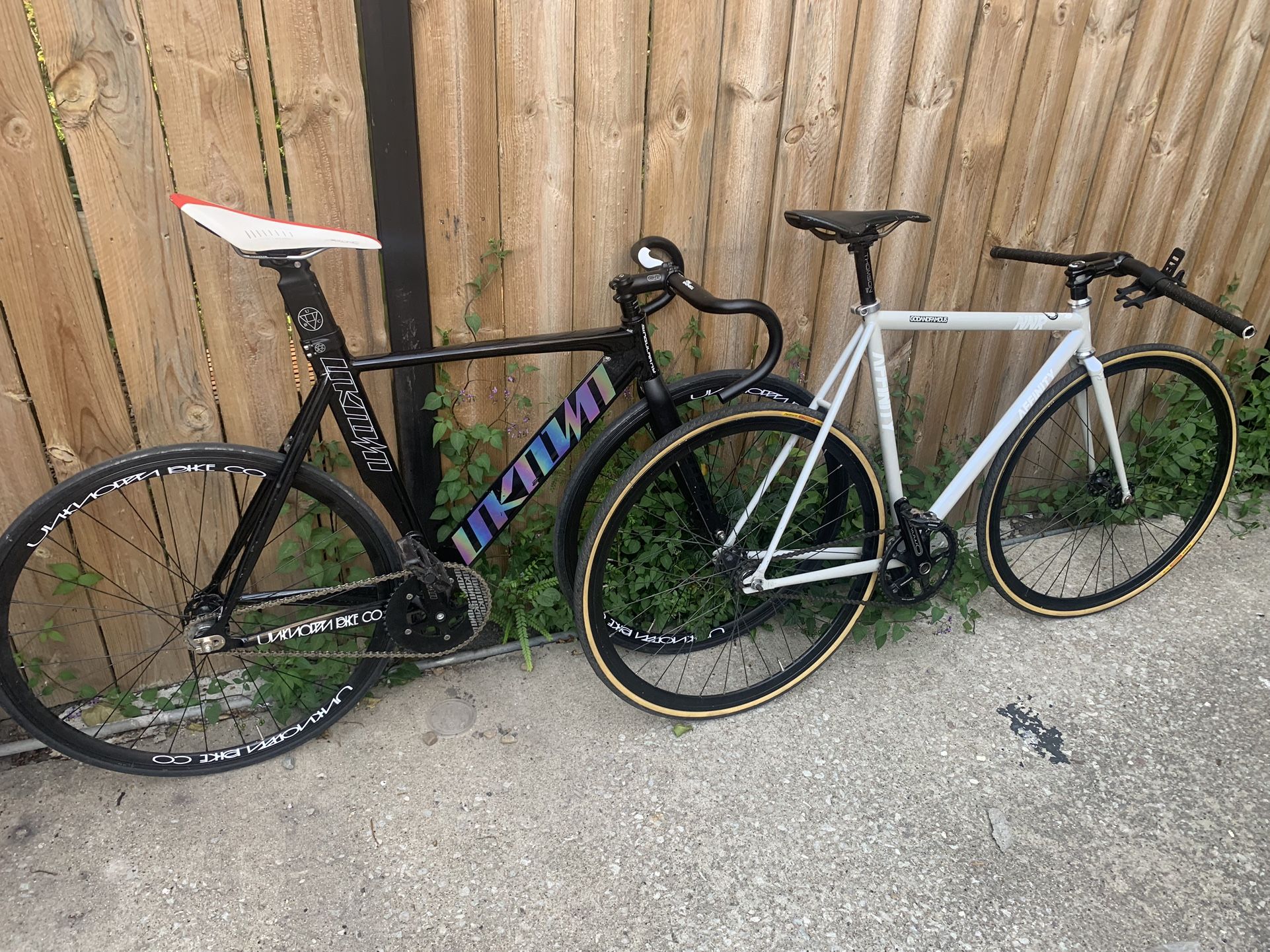 Affinity Low Pro Track Build for Sale in Chicago, IL - OfferUp