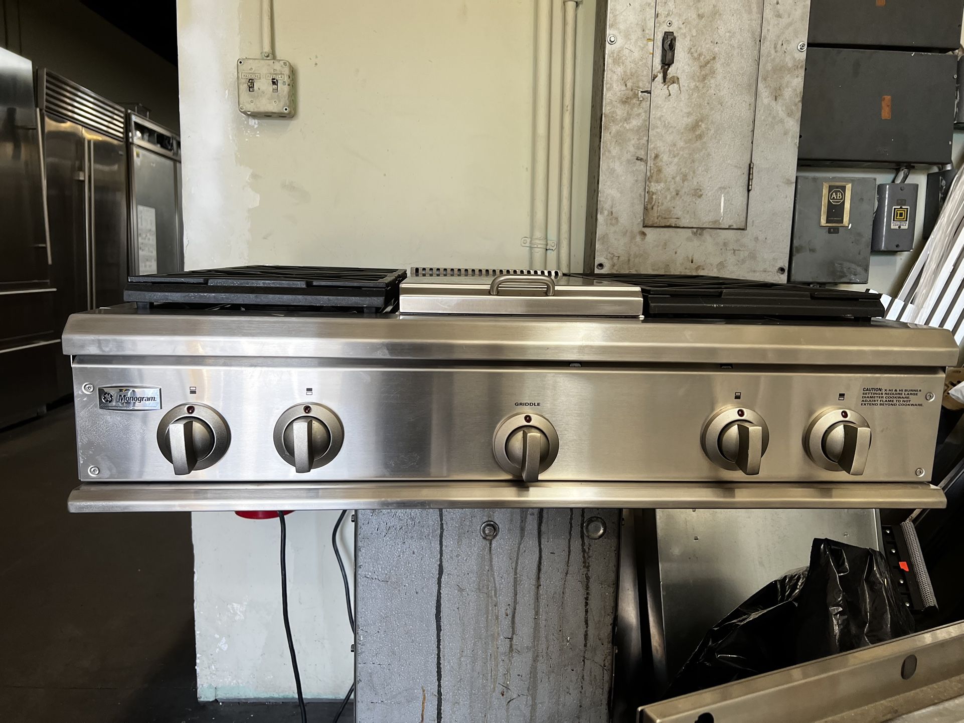 Ge Monogram 36”Wide Gas Range Top Stainless Steel With Griddle for Sale ...