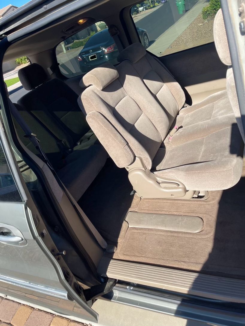 2003 KIA Sedona for Sale in Mesa, AZ - OfferUp