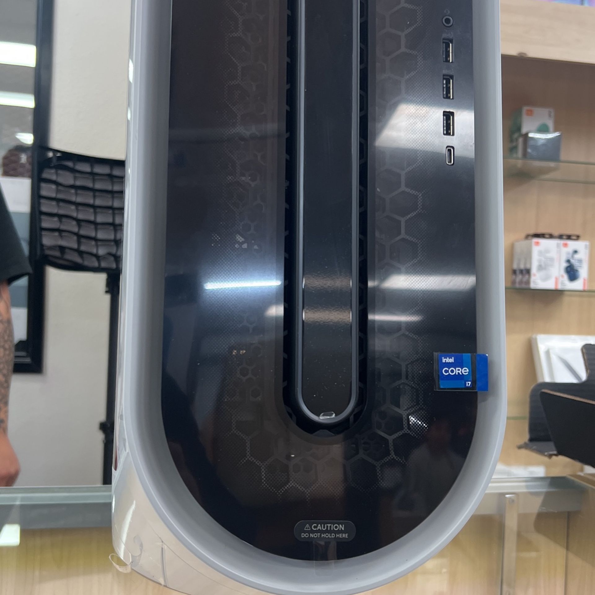 Alienware R15 Gaming Desktop for Sale in Anaheim, CA - OfferUp