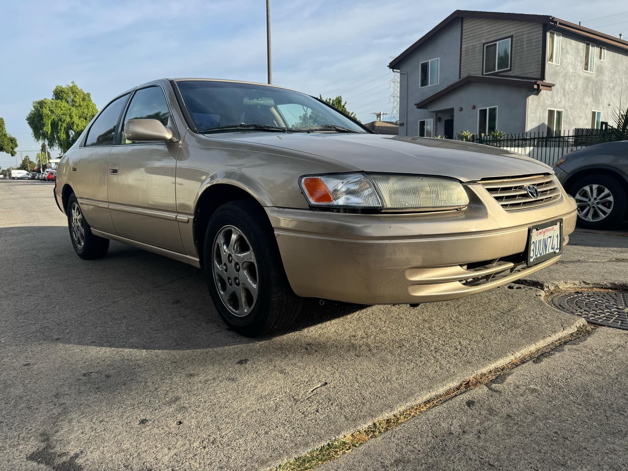 1997 Toyota Camry for Sale in Los Angeles, CA - OfferUp
