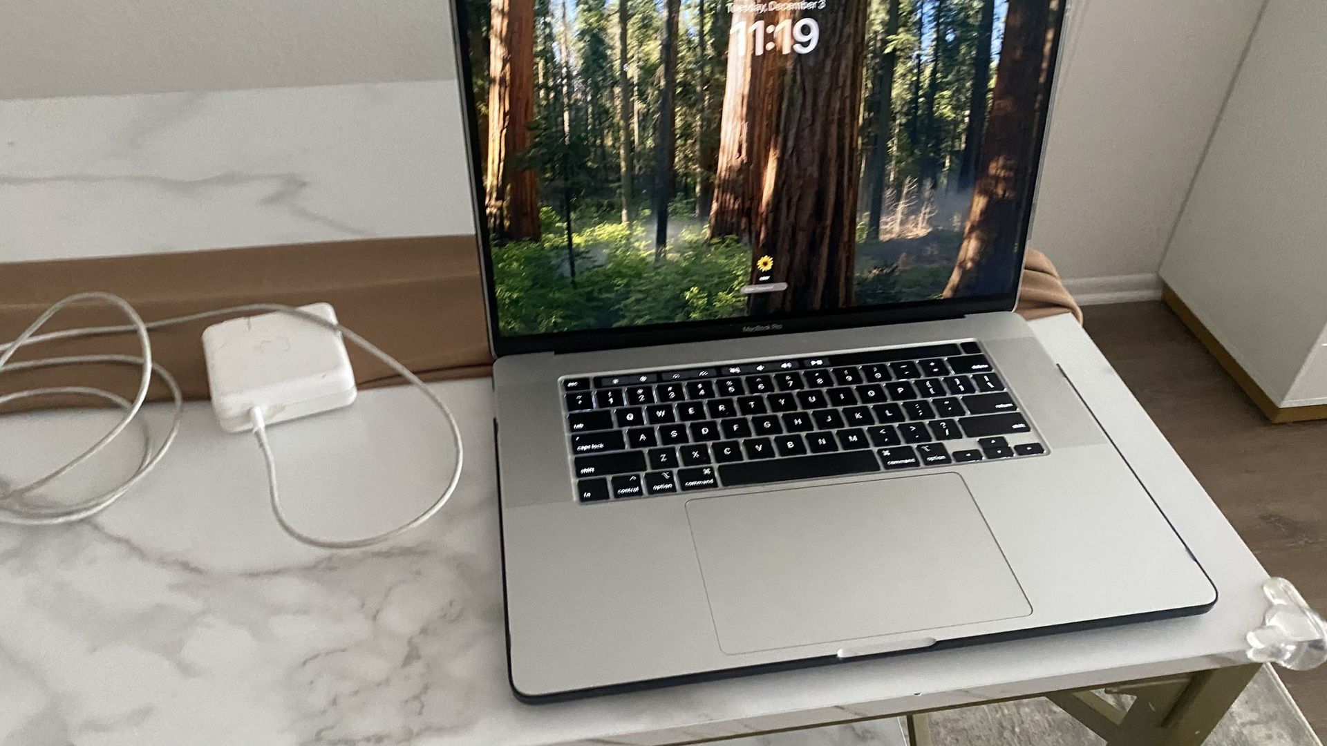 2019 Macbook Pro for Sale in Los Angeles, CA - OfferUp