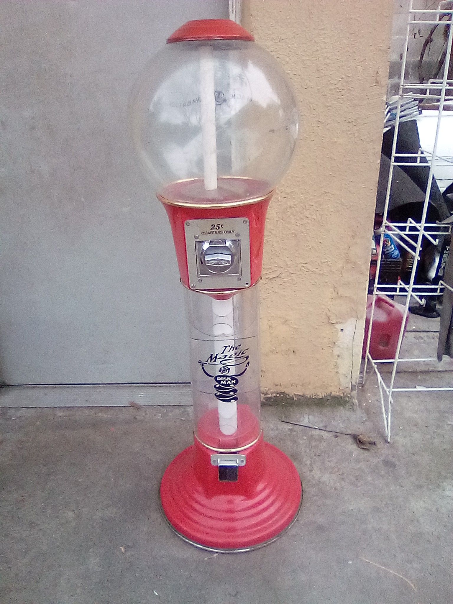Magic gumball machine for parts or fix $25 for Sale in Fresno, CA - OfferUp