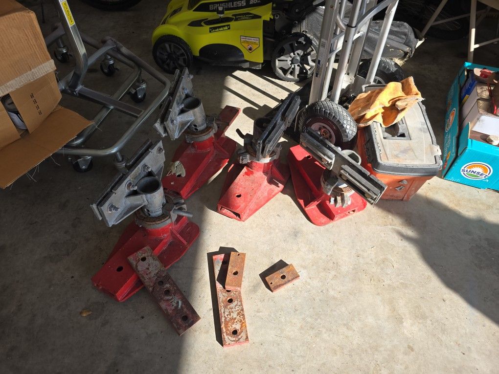 Chief Frame Machine Pinch Weld Clamp And Some Pull Clamps for Sale in ...