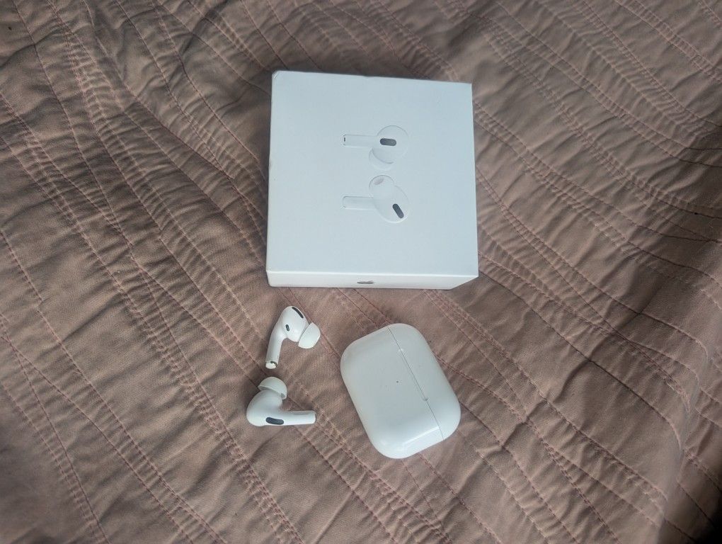 Airpord Pro for Sale in Philadelphia, PA - OfferUp