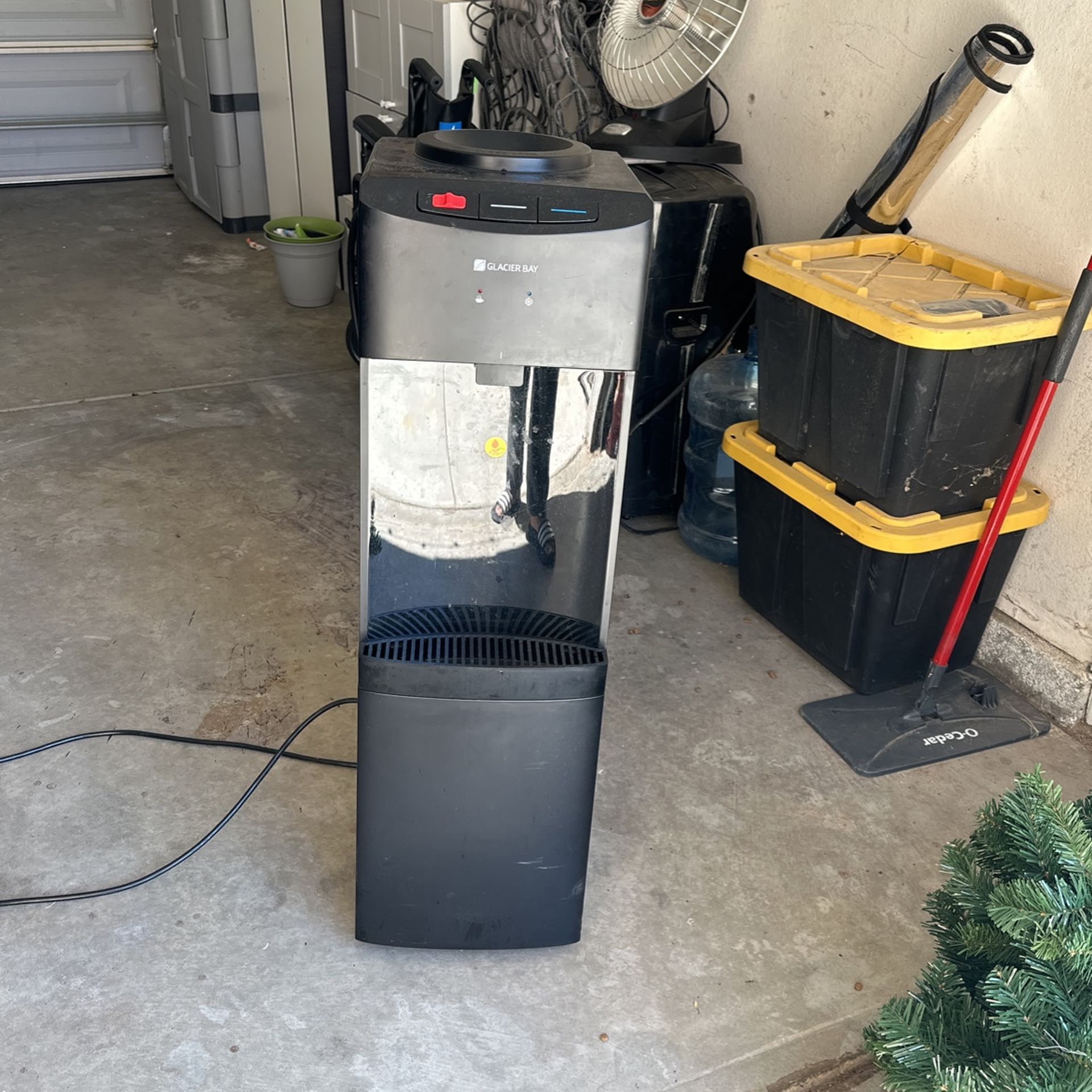 Glacier Bay Water Machine for Sale in Victorville, CA - OfferUp