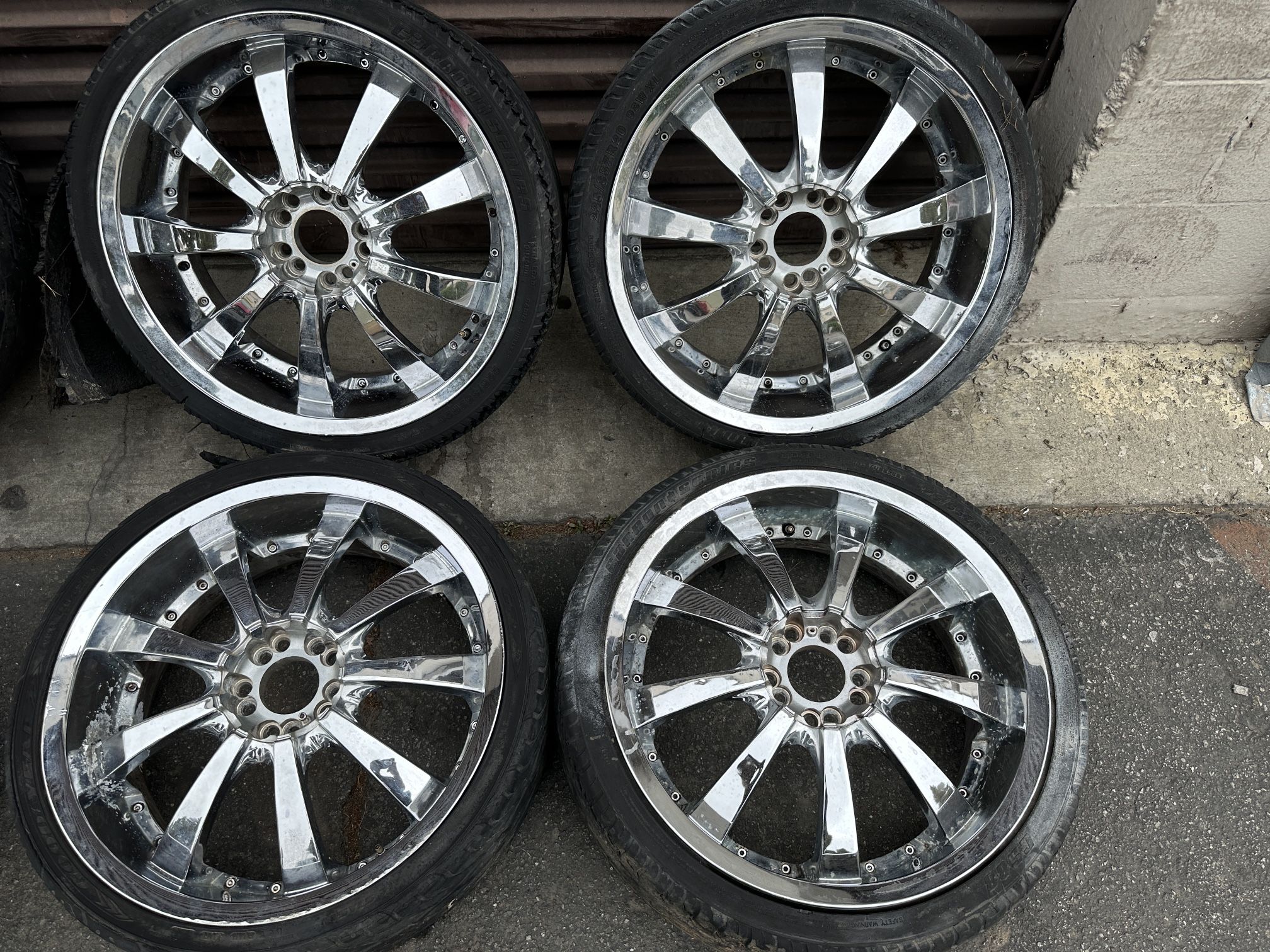 20 inch chrome rims with old tires. 5 lugs 115mm 120mm for Sale in ...
