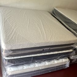 King Size Mattress Simmons Beautyrest Black Memory Foam with BlackICE Nadia 13 Inches Luxury Firm Delivery Same Day for Sale in Tampa FL OfferUp