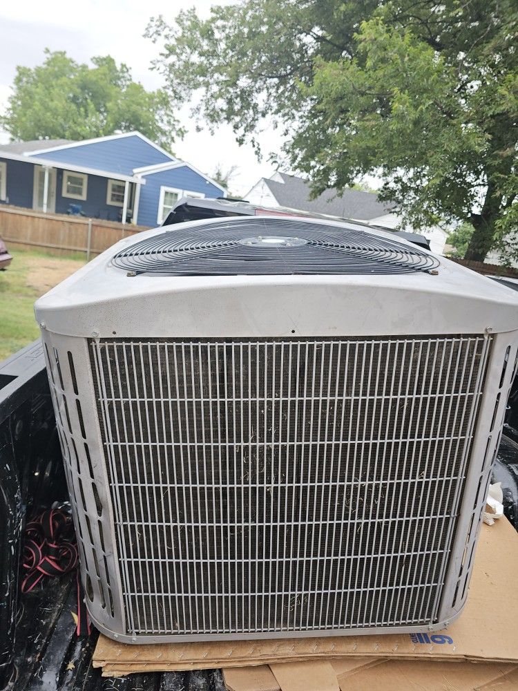 Carrier 5 Ton 410a Condenser for Sale in Dallas, TX - OfferUp