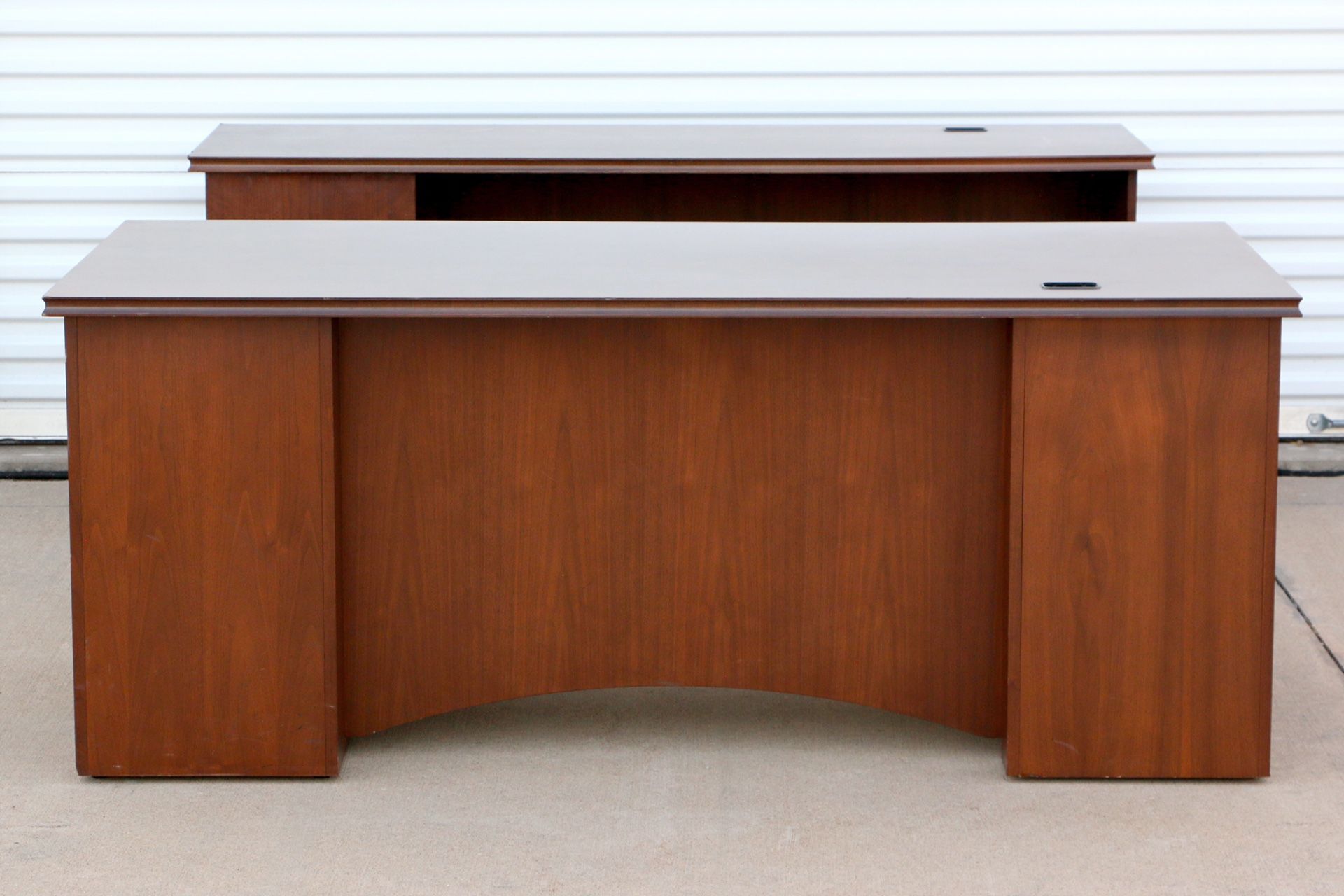 Brown Steelcase Wooden Commercial Desk And Credenza Set With 5 Drawers ...