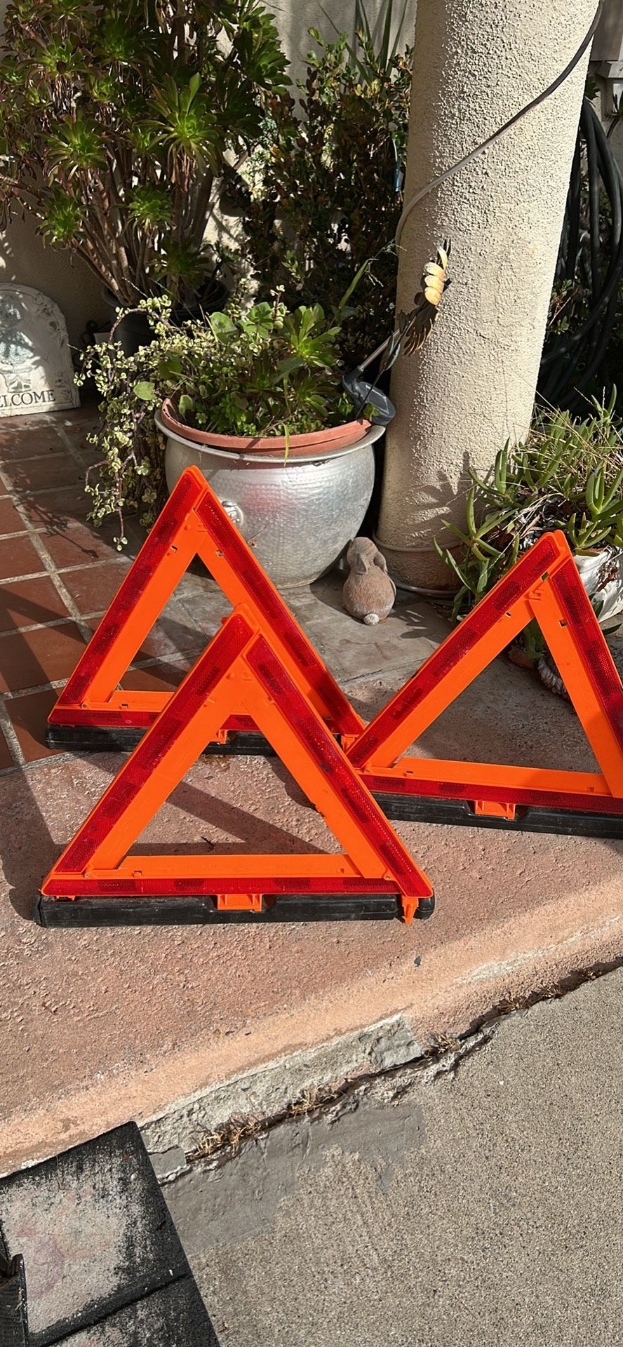 Safety Triangle Reflector set Of 3 for Sale in Santa Ana, CA - OfferUp